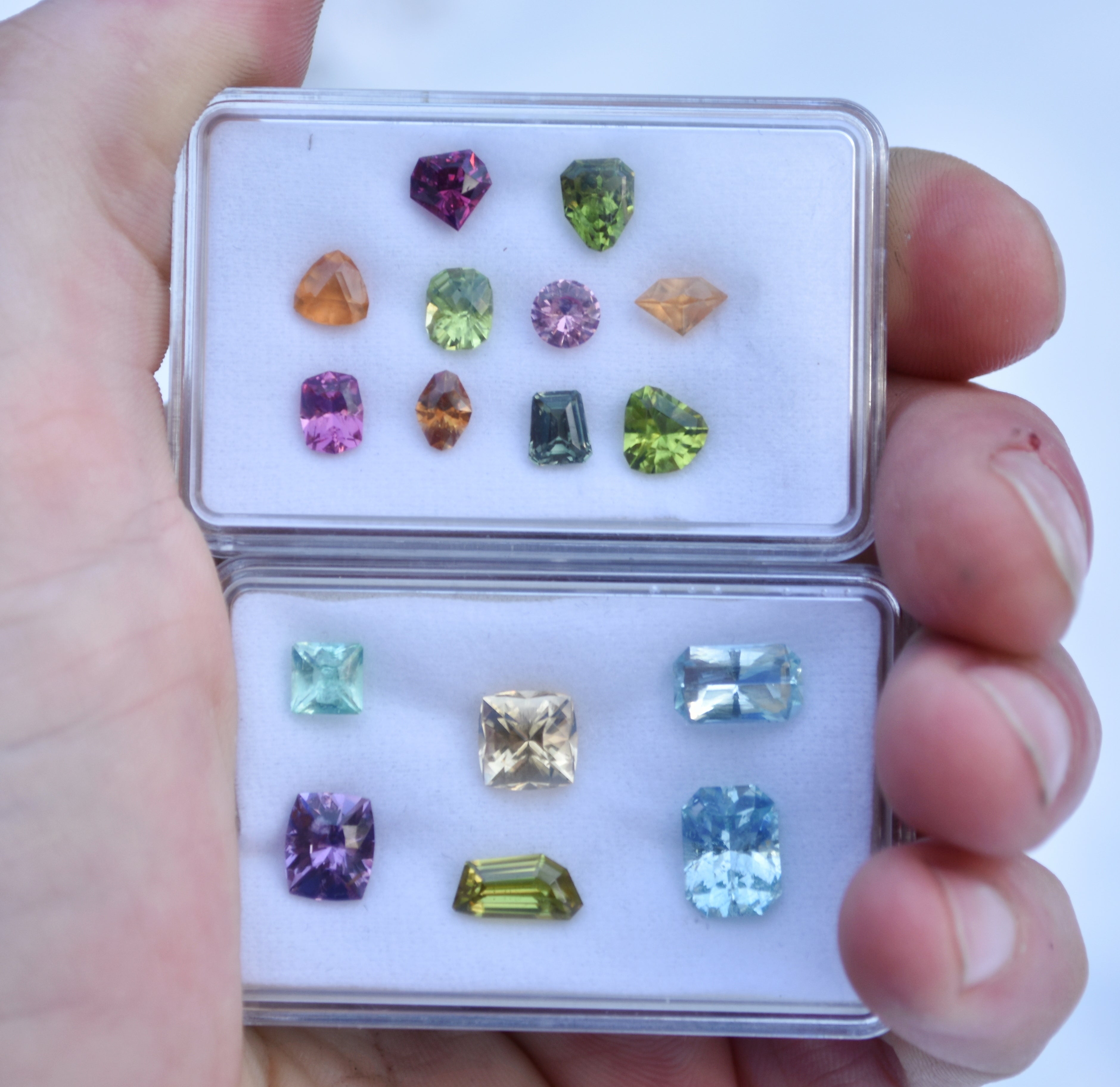 Colored Gemstones – Travelers Gems